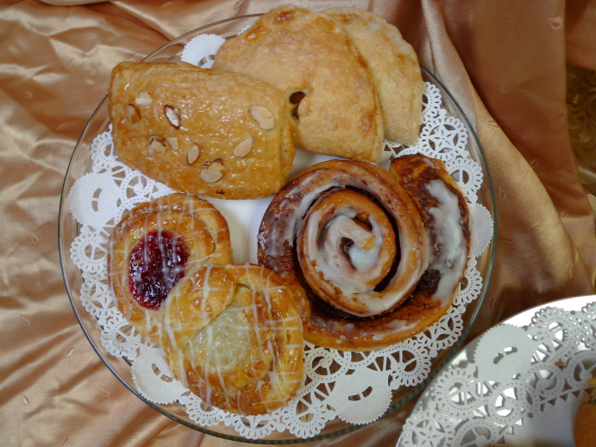Desserts & Pastries - Darbys Bakery